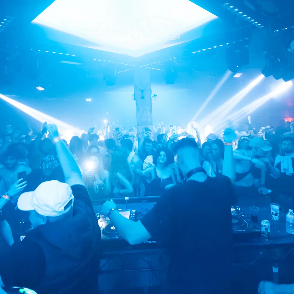 Bass Face // LDN // E1 DNB . 360° & 30HZ! LAST FREE TICKETS at E1 | 12 ...