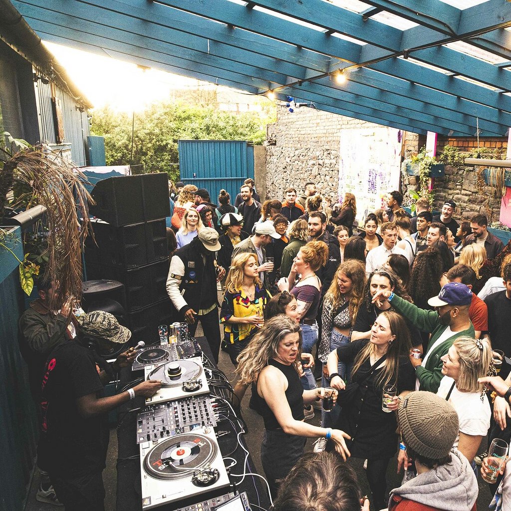 UP YA ARCHIVES x Janaway x Frequencies Sound System at Lost Horizon HQ ...