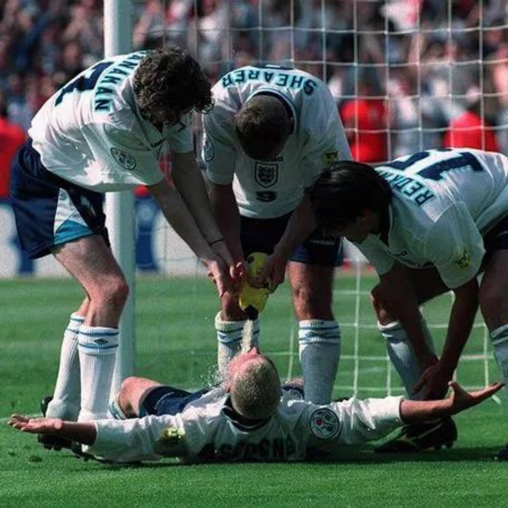 Hackney Fan Zone (England vs Slovenia), Pony Warehouse, London, 25 June ...