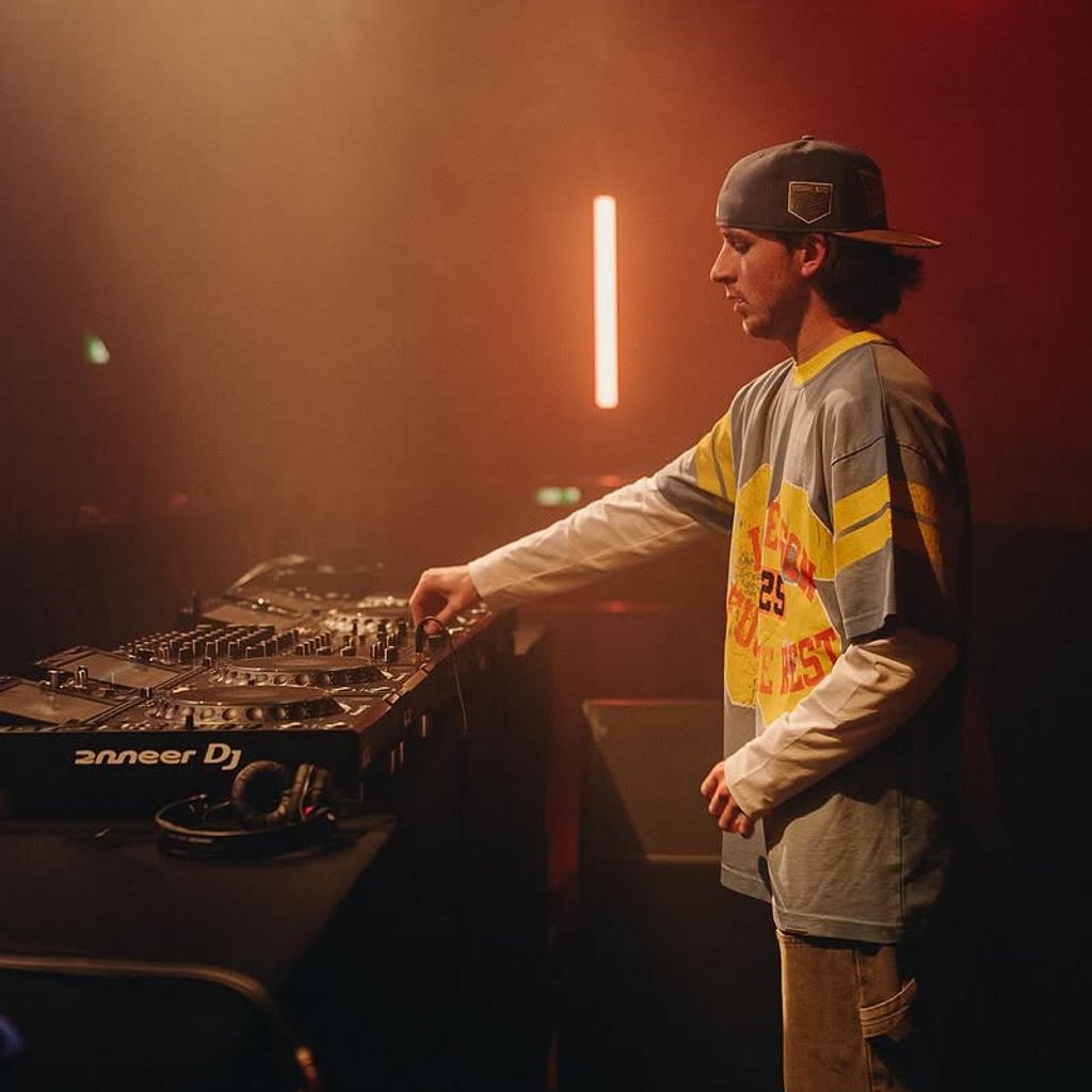 CUE Presents: Luke Dean, Candidate & More| Void Lincoln, VOID Nightclub ...